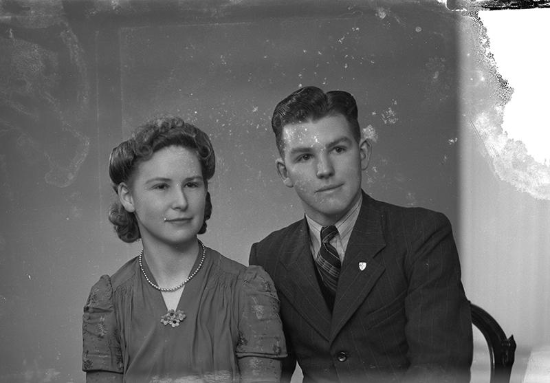 Raynor, Couple - Puke Ariki