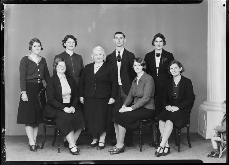 Hollis, Family - Puke Ariki