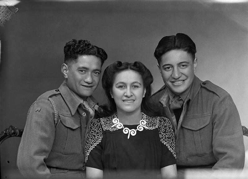 Joe Tamakaha, Nora Mahutonga & Serviceman - Puke Ariki
