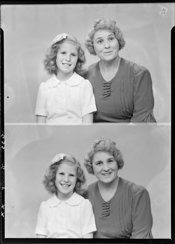 Murray, Woman and Girl - Puke Ariki